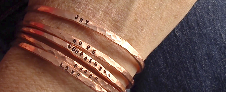 Pulseira de cobre: benefícios e malefícios, que mão usar, propriedades, comentários